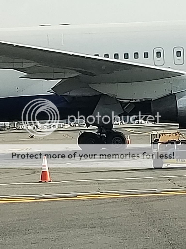 Delta Incident at JFK 10/1/18? - Airliners.net